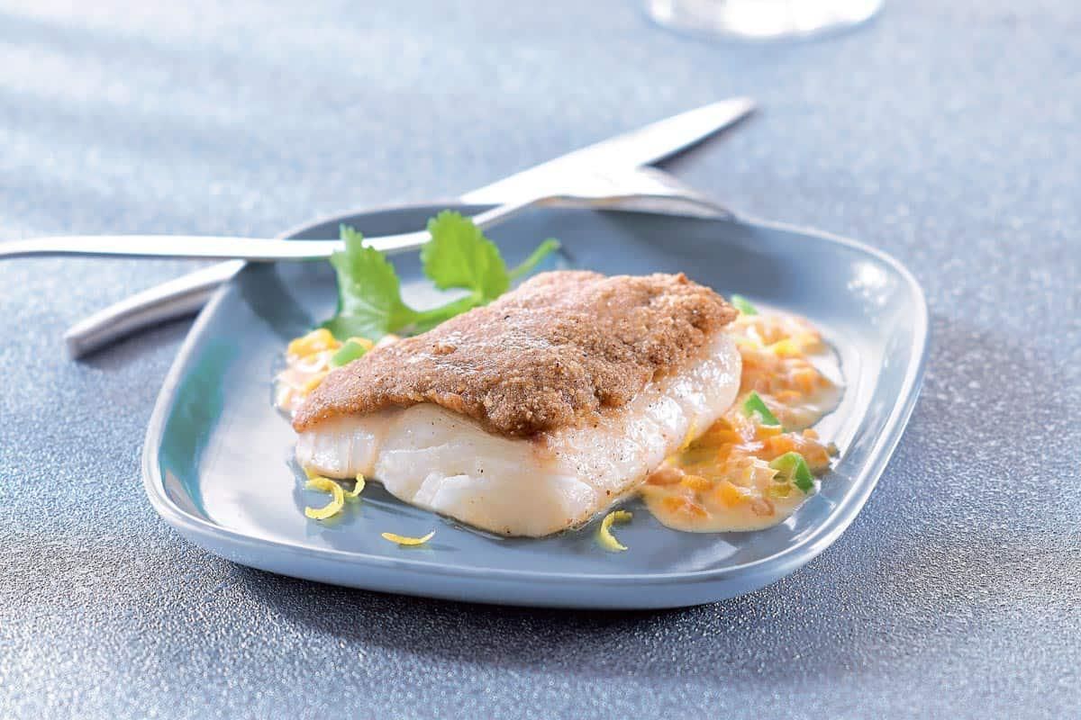 Poisson Blanc en Croûte d'Épices et Légumes au Lait de Coco - Recette ...